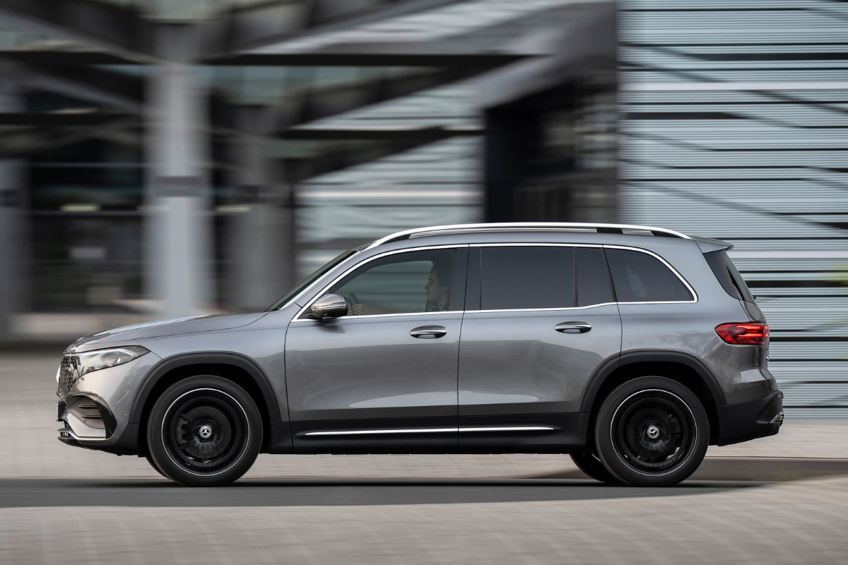 Nye Mercedes-Benz EQB 300 - spar 101 000 kr nå | Se kampanjetilbud