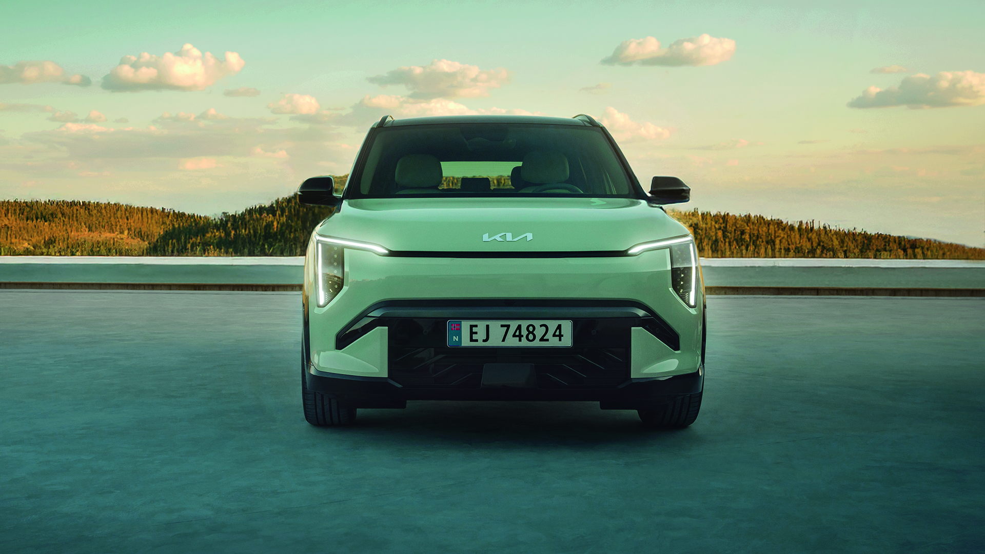 Kia EV3 - over 600 km rekkevidde | fra 1 995 kr per mnd.*